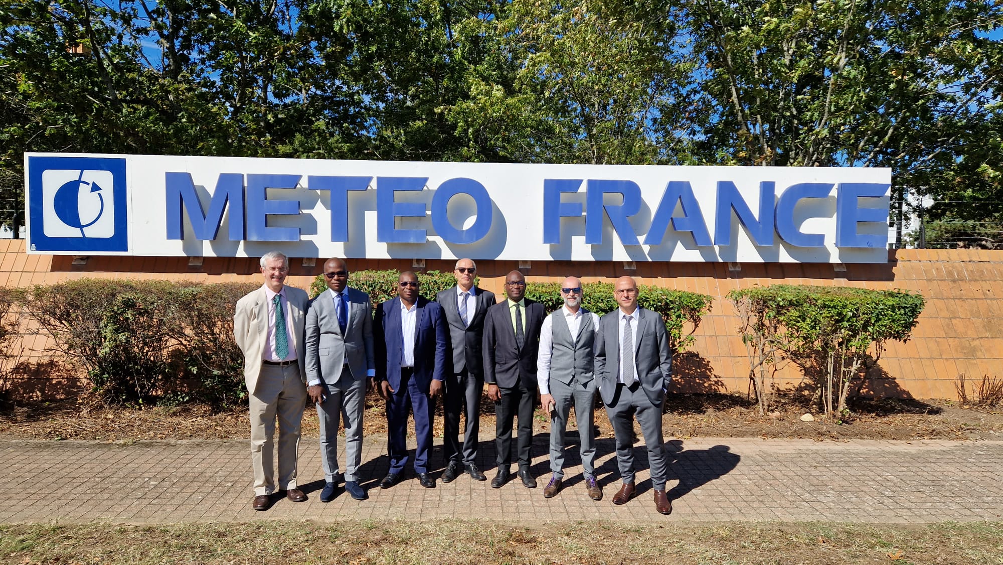 First Steering Committee for VIGICLIMM Project - MFI - Meteo France ...